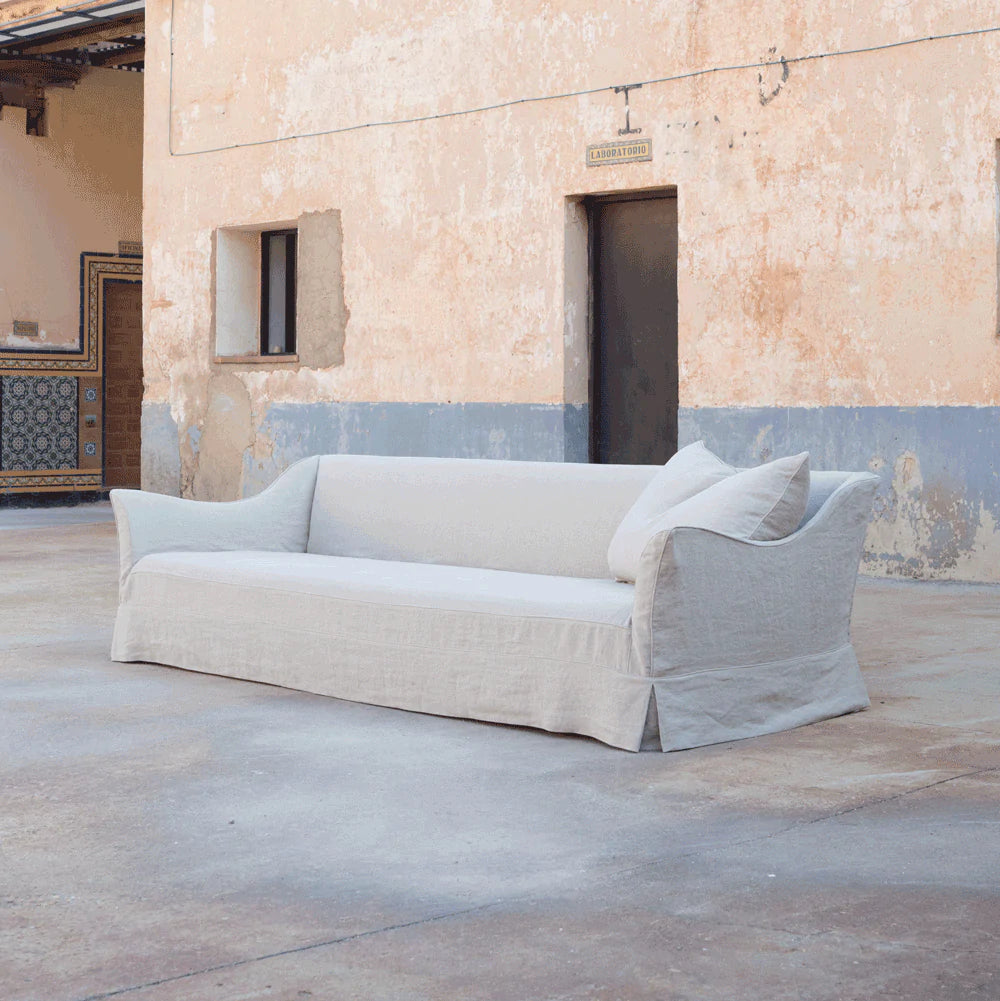 Brigitte Sofa – GENERAL GOODS